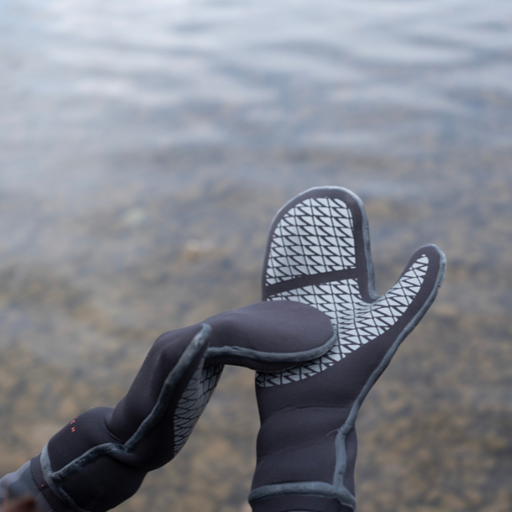 Thermo-Tech Warmth Swim Mitts – ZONE3